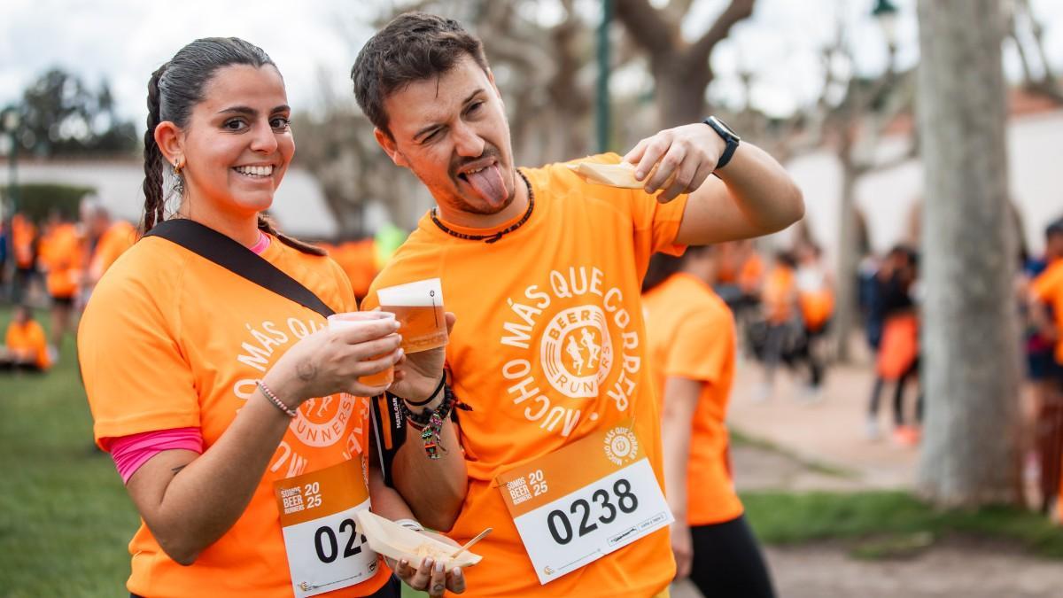 El movimiento estadounidense que combina 'running' con cerveza y arrasa en España: "Correr con ...