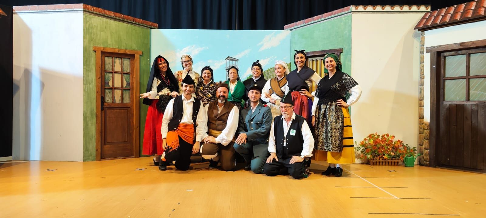 EN IMAGENES: 20 años del grupo de teatro "Santa Bárbara" de Llaranes ...