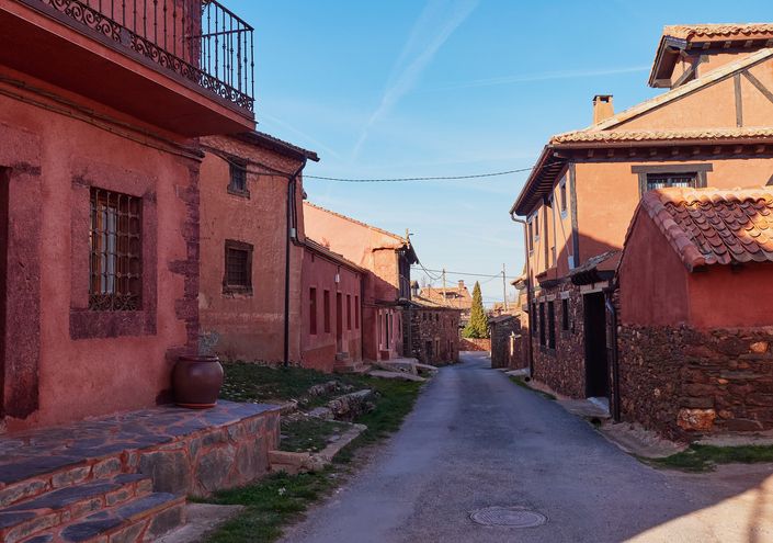 PUEBLOS COLORES SEGOVIA | La ruta por los pueblos de colores de Segovia: pasea entre aldeas ...