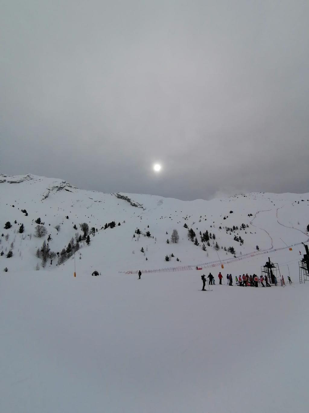 Así ha quedado el Circo Riborés tras el alud donde se busca a dos ...