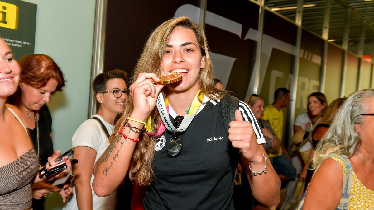 SELECCIÓN FEMENINA FÚTBOL: ¿Quién es Misa, la portera de la Selección ...