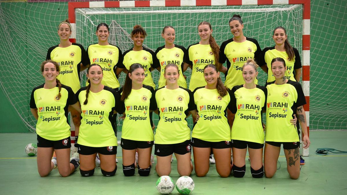 BALONMANO FEMENINO ADESAL CÓRDOBA DIVISIÓN DE HONOR ORO | El Adesal Córdoba de balonmano debuta ...