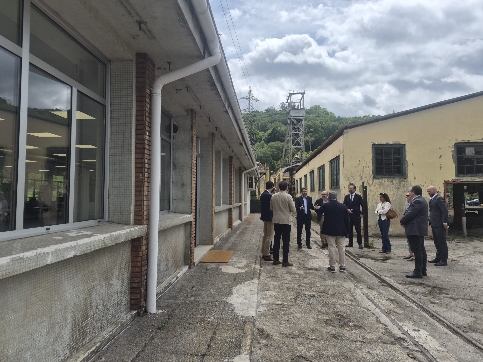 RECICLAJE DE EDIFICIOS HUNOSA | Un proyecto de economía social y ...