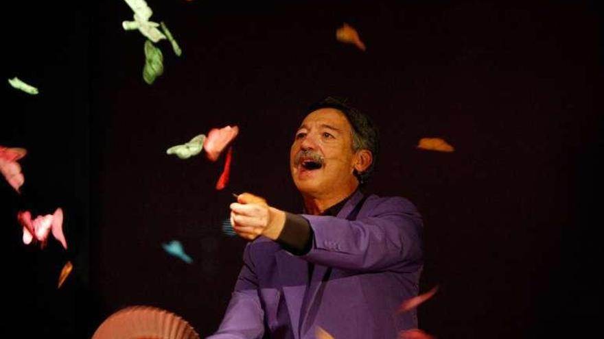 Fernando Arribas deslumbra en el Ciclo Nacional de Magia de Cerca