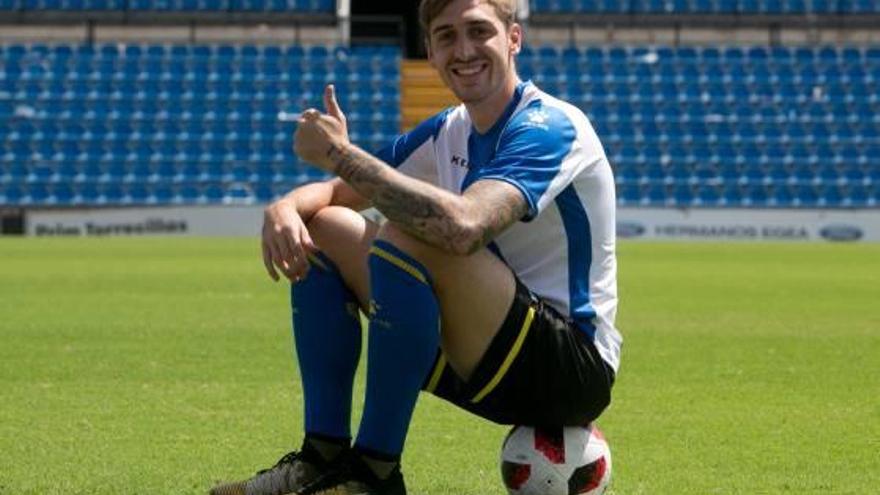 Adrián Jiménez, el lateral zurdo que descubrió Onésimo