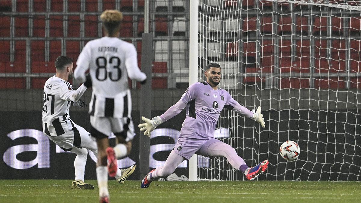 Besiktas - Maccabi Tel Aviv: El gol de Rafa Silva