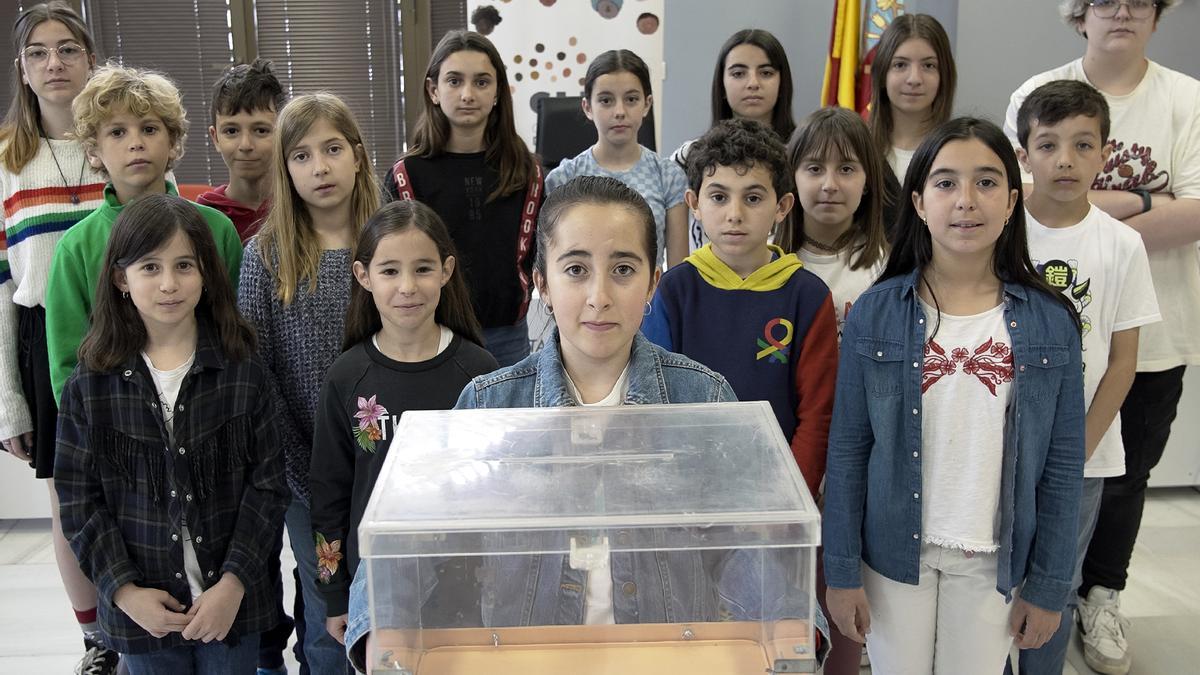 Niños y niñas de Sant Joan lanzan su propio programa electoral en la campaña Vota por mí