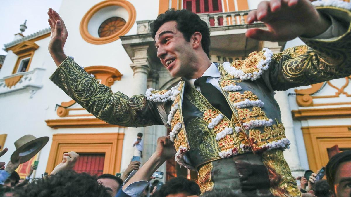 Injustificada salida por la Puerta del Príncipe de Tomás Rufo