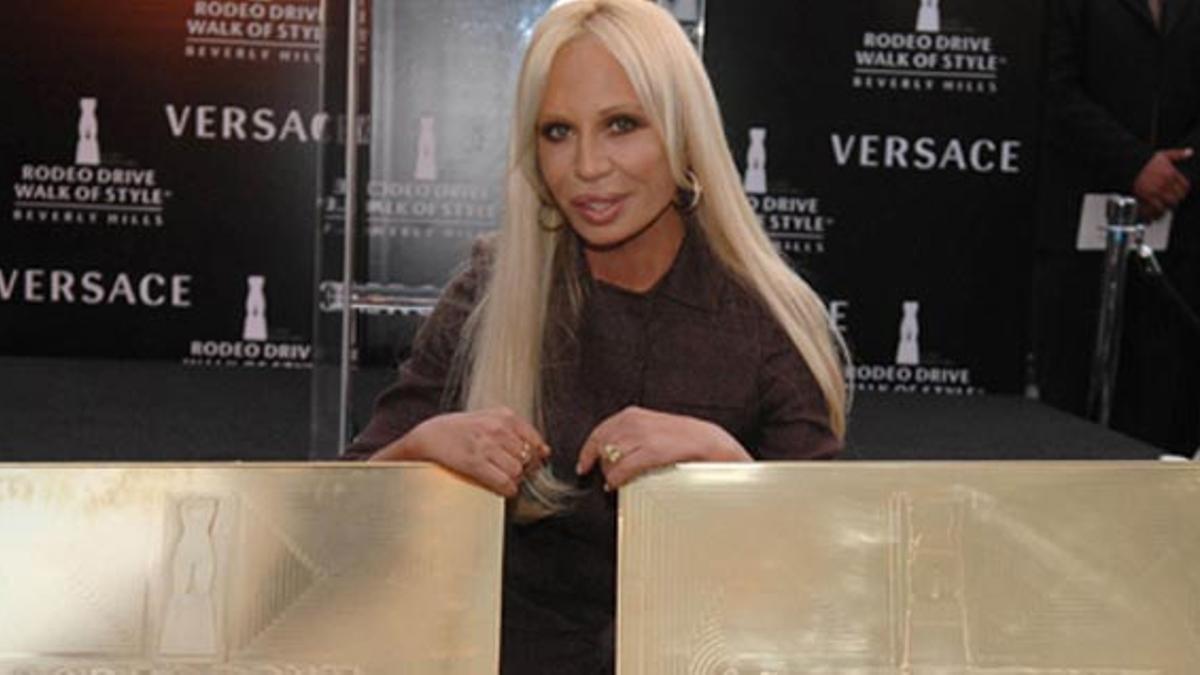 Donatella Versace participa en el Fashion Fringe - Woman