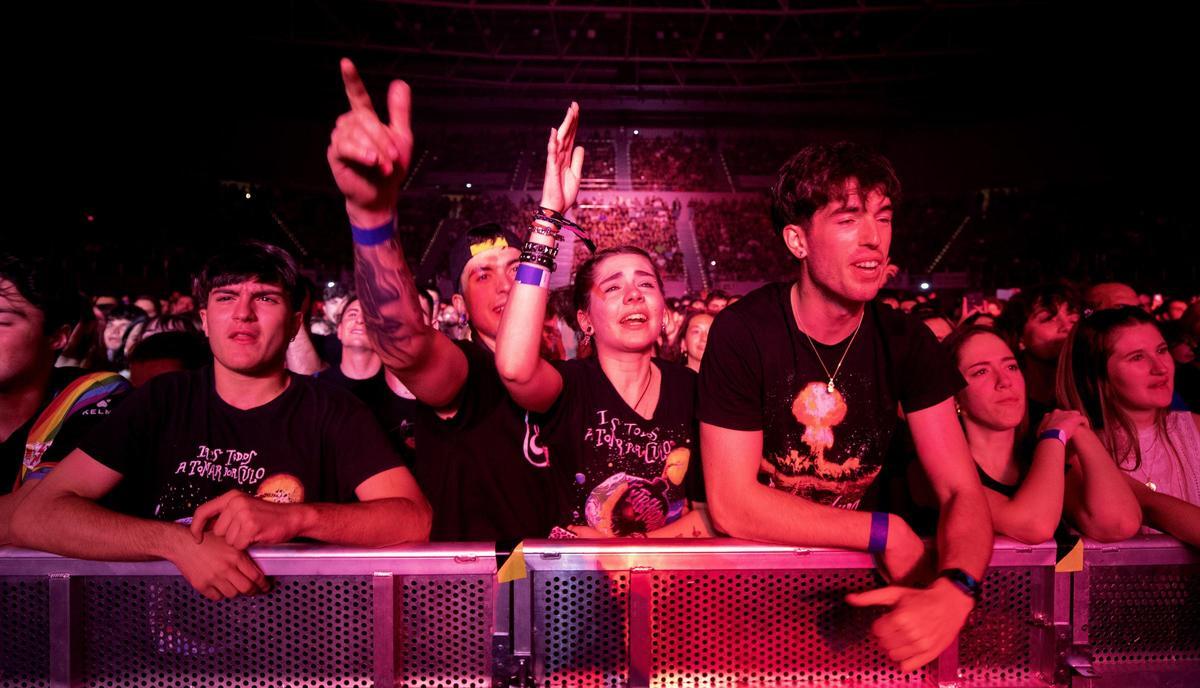 Conciertos en Zaragoza | Zaragoza abraza el rock incombustible de Robe ...