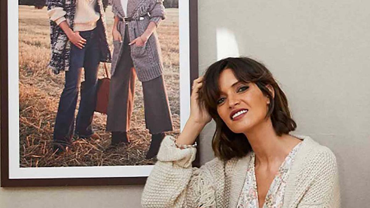 Sara Carbonero reinventa los pañuelos a modo de pulsera - Stilo