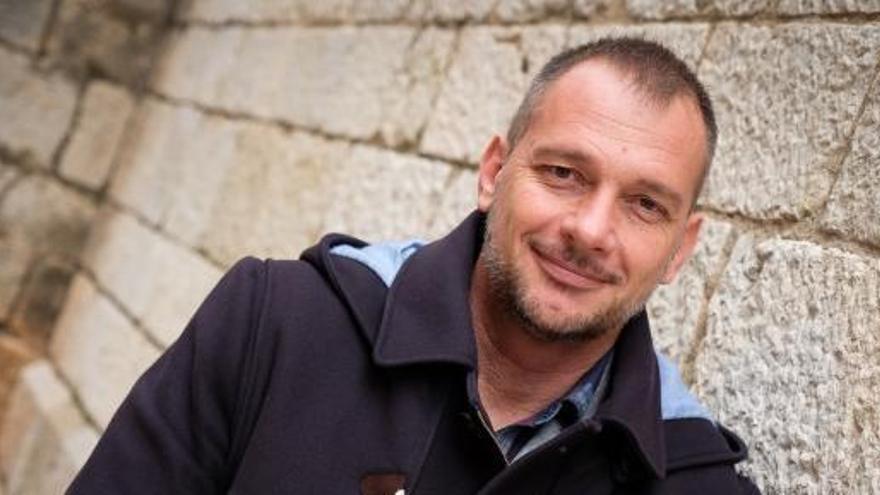 Eric Hauck passa d'una fundació monàrquica a ambaixador independentista