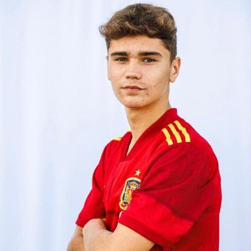 Así es Pablo Agudín: el último internacional de El Requexón al que ...