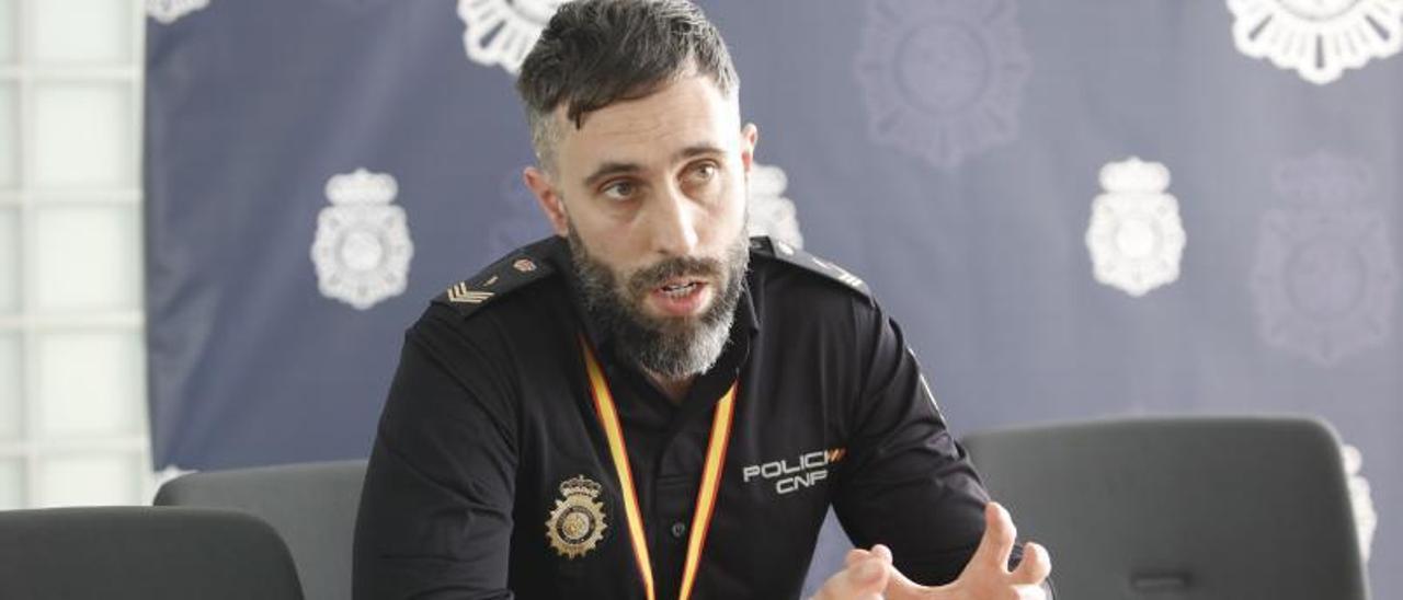 Fernando Suárez, policía nacional de la UDEV en Ibiza: «Los estafadores ...