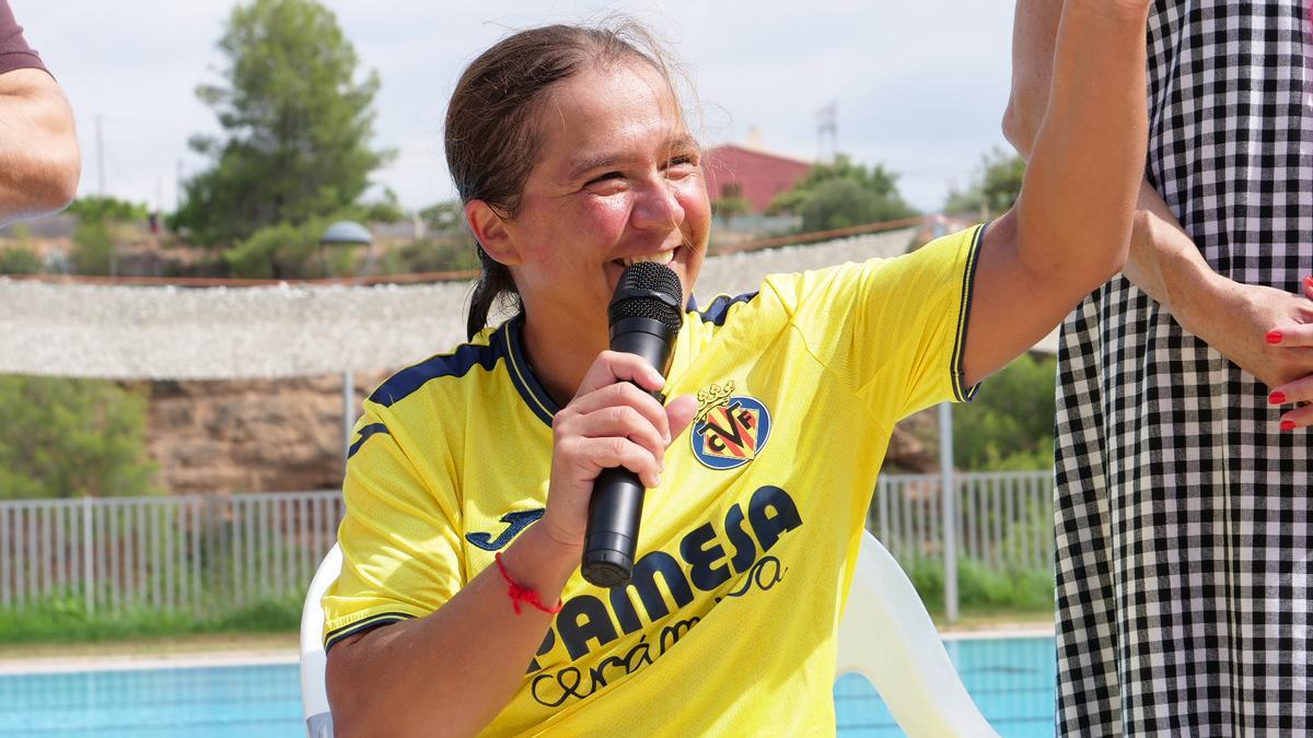 La nadadora adaptada Sonia Bañas completa el reto con las ‘100 piscinas’