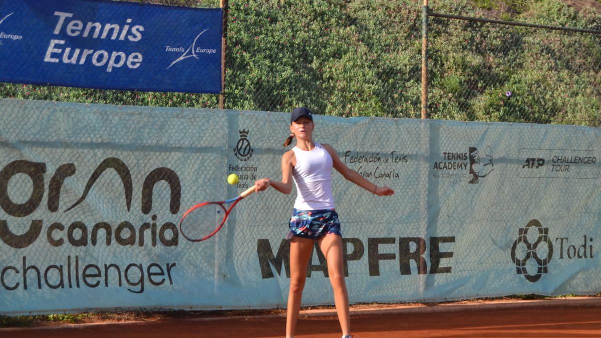 Gabriela Paun, baza local en las ‘semis’ de la Yellow Bowl