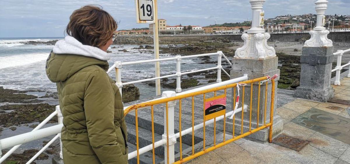 El óxido y los daños vuelven al paseo del Muro de San Lorenzo