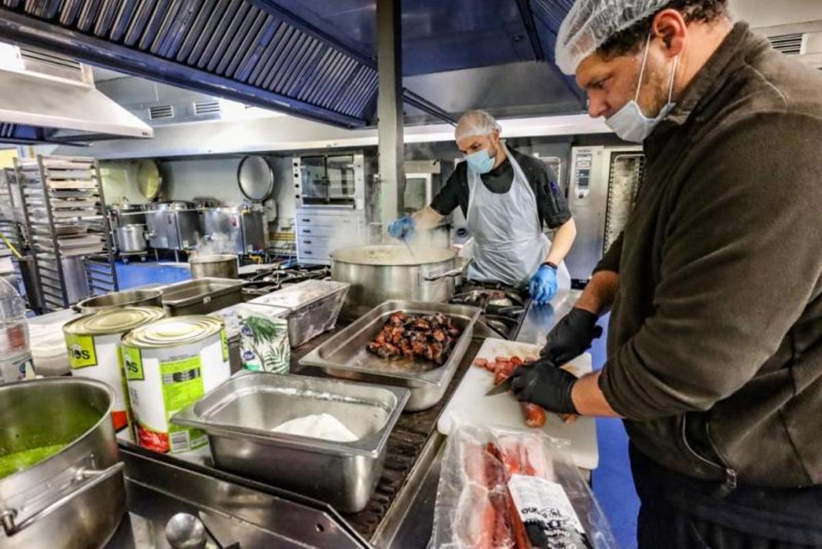 Caterex elabora 350 menús al día para alumnos cuyos colegios