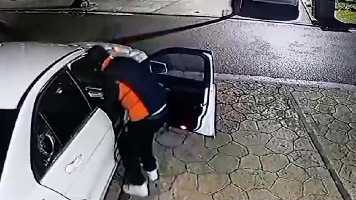 Detenido por robar en 13 vehículos aparcados en la Pineda de Vila-seca en una mañana