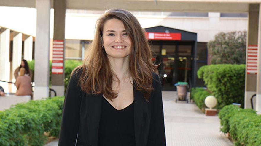 Celia Herrero, estudiante de la UA, gana el XIX premio Jóvenes Juristas