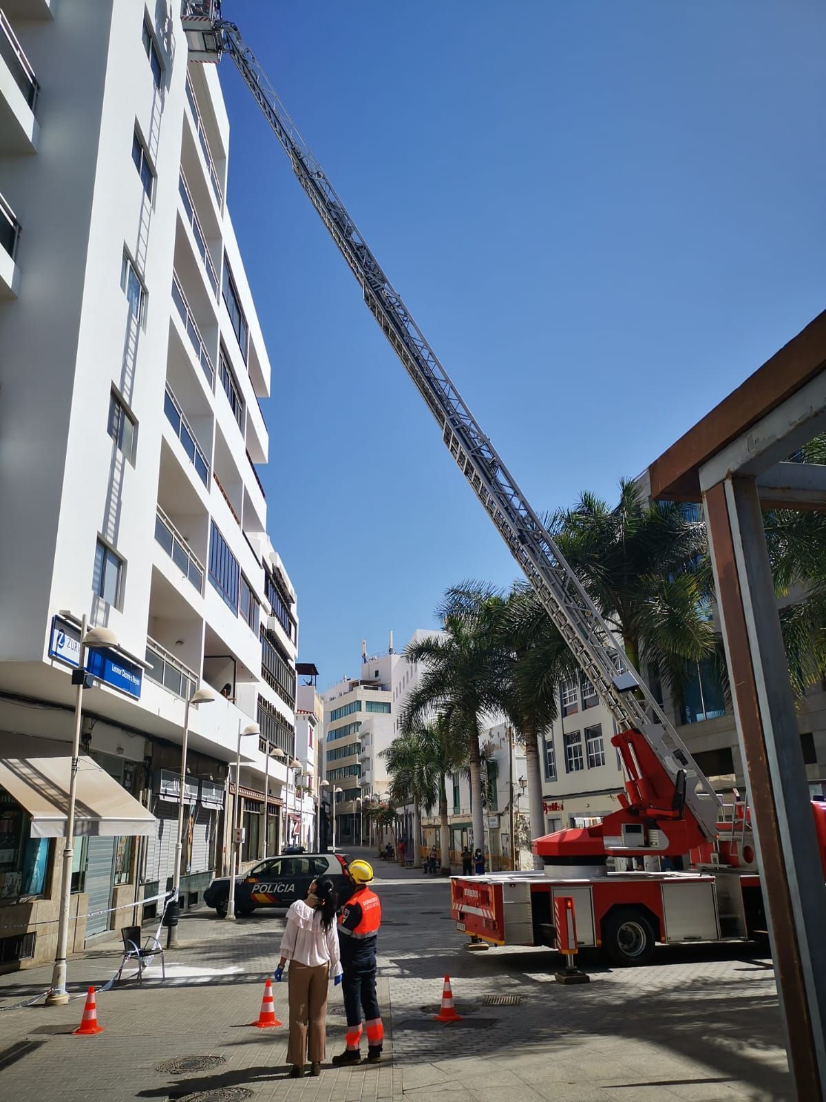 Un hombre fallece tras precipitarse desde la sexta planta de un edificio en Arrecife - La Provincia