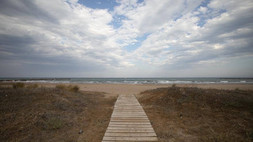Un paseo por las playas del Puig
