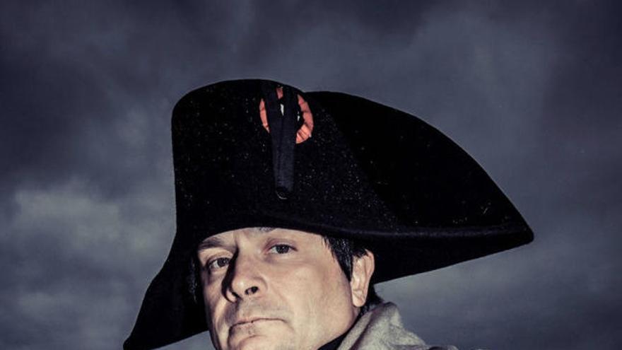 Napoleón aún quiere ganar la batalla de Waterloo