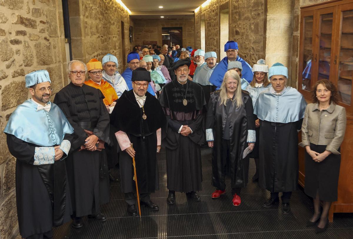 La USC inviste doctores "honoris causa" a Mary Beard e Ivo Castro