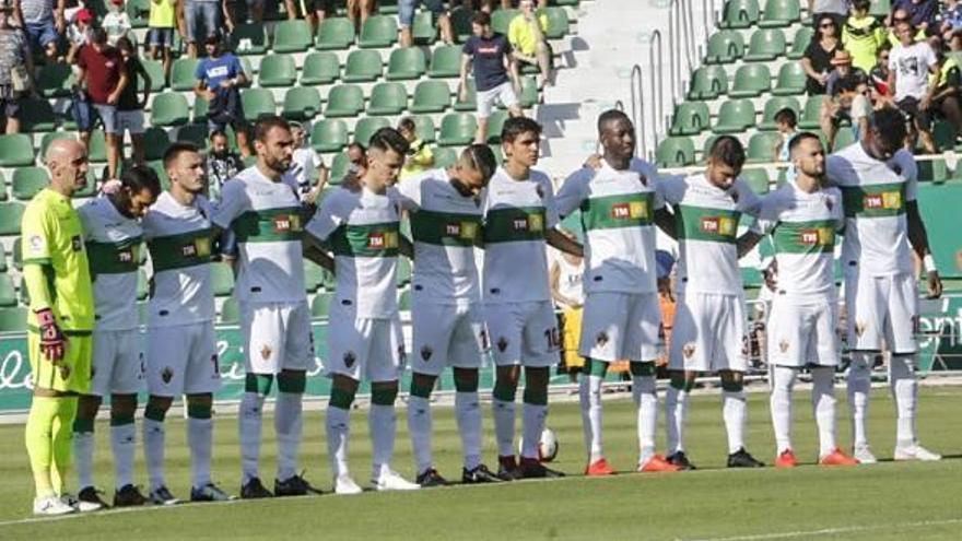 La plantilla de Elche CF hace autocrítica y reconoce que el camino será ...