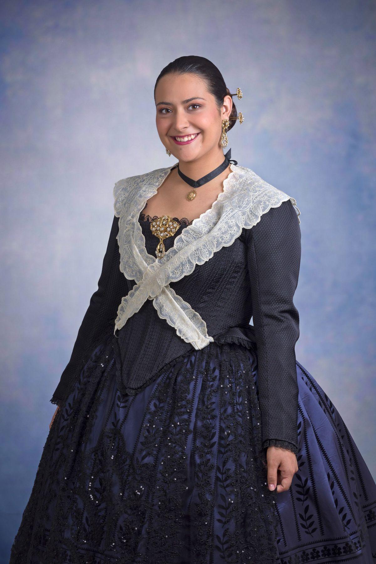 REINA, FIESTAS, Soneja anuncia a Alba Ortín como nueva reina de fiestas