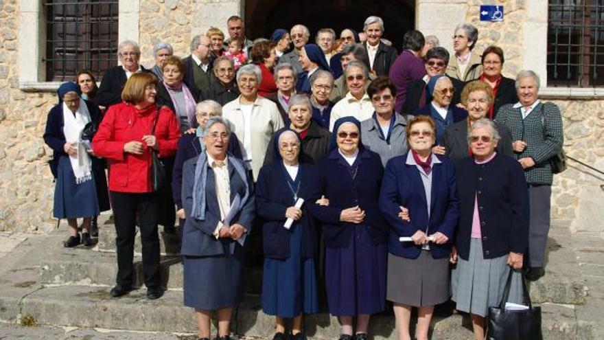 Las monjas franciscanas celebran su 75º aniversario en el monasterio de ...
