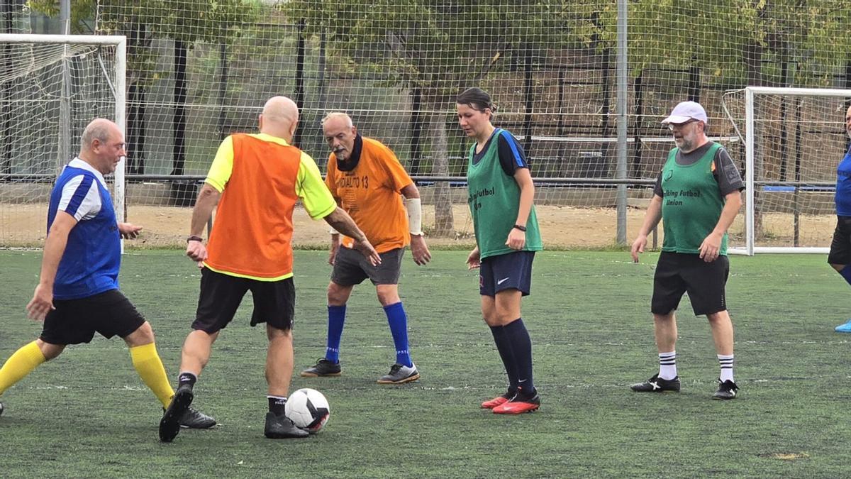 El Wabol, el fútbol para mayores de 50 años que no despega en Valencia ...