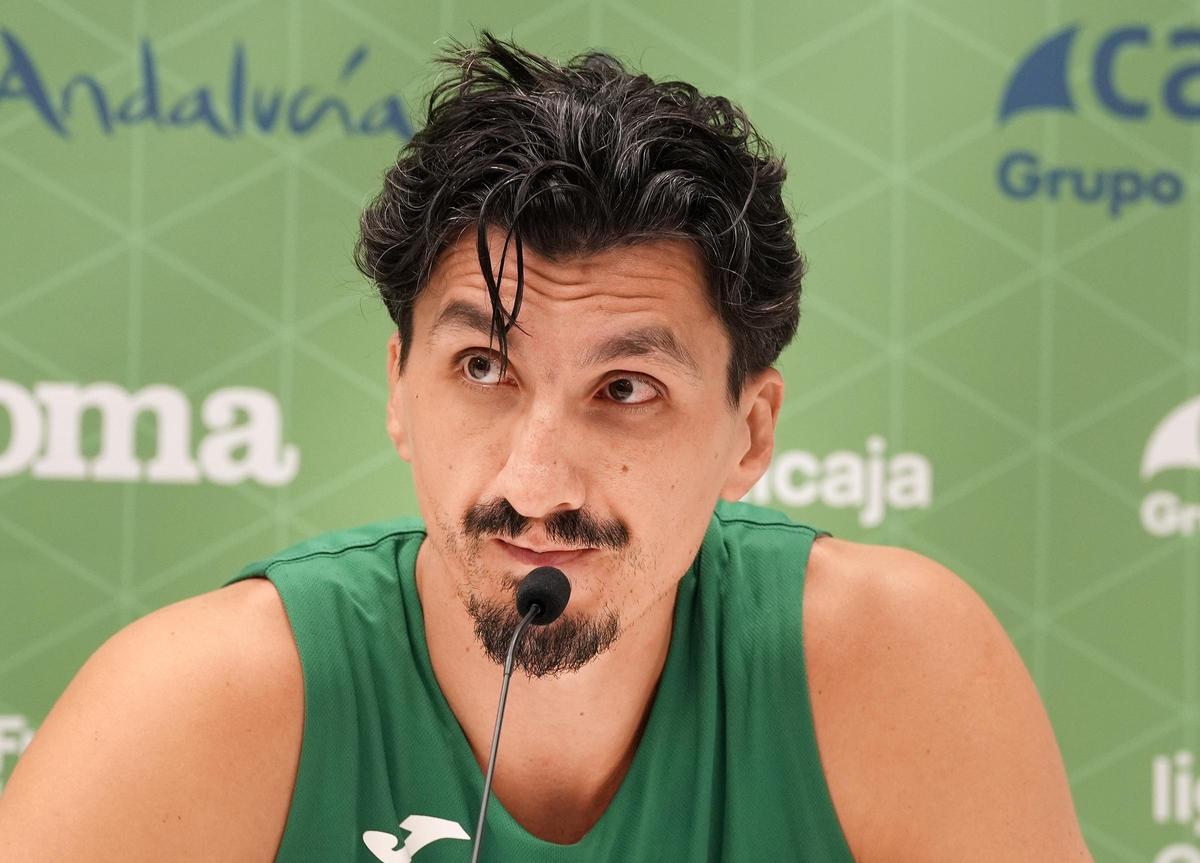 UNICAJA I Declaraciones previas al inicio de la temporada de Alberto ...