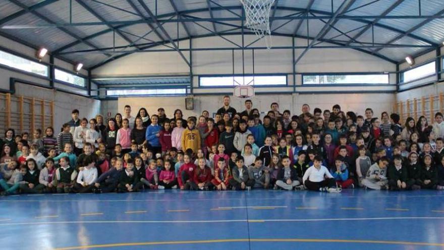 Partido de gala en Pumarín