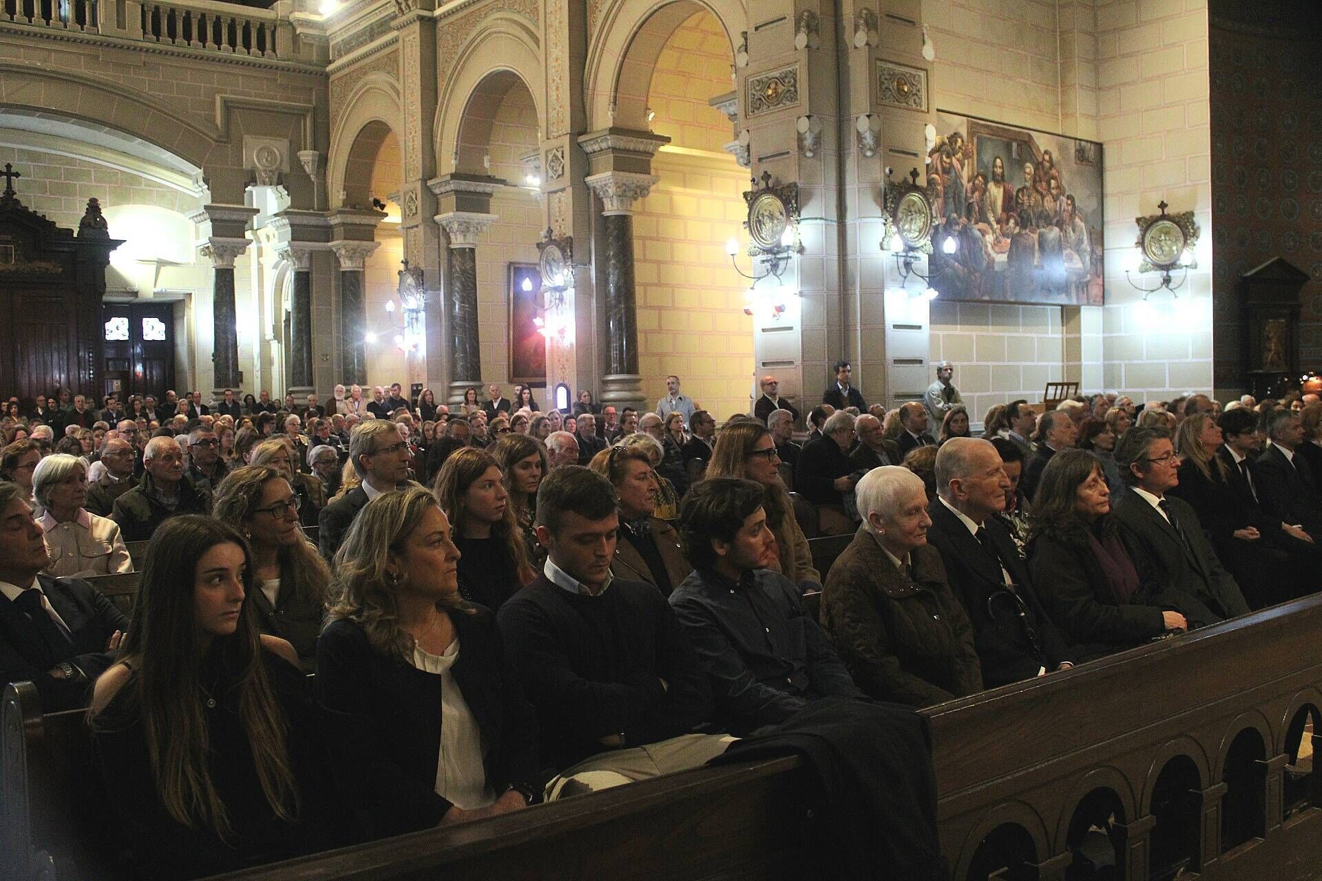 EN IMÁGENES: Multitudinario adiós a César Álvarez de Linera, un ...