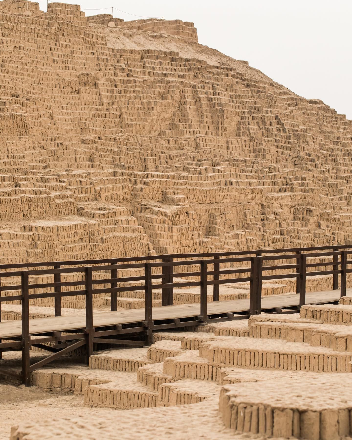 RESTAURANTE LIMA PIRÁMIDE | El restaurante de Lima que se encuentra a ...