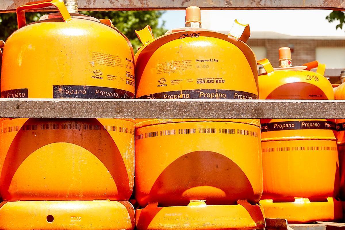 BUTANO GRATIS REPSOL: Repsol ofrece una bombona de butano gratis en una ...