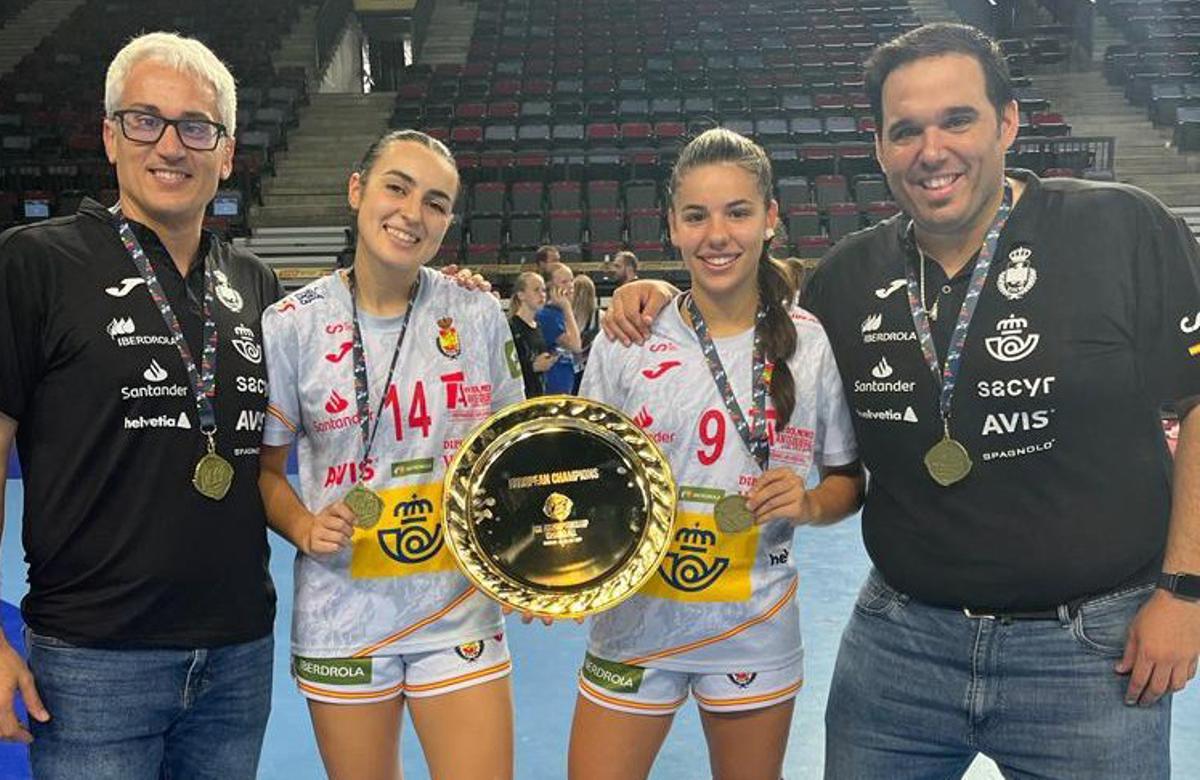 Las Guerreras Júnior que entrena Joaquín Rocamora, técnico del Atticgo Balonmano Elche, oro en ...