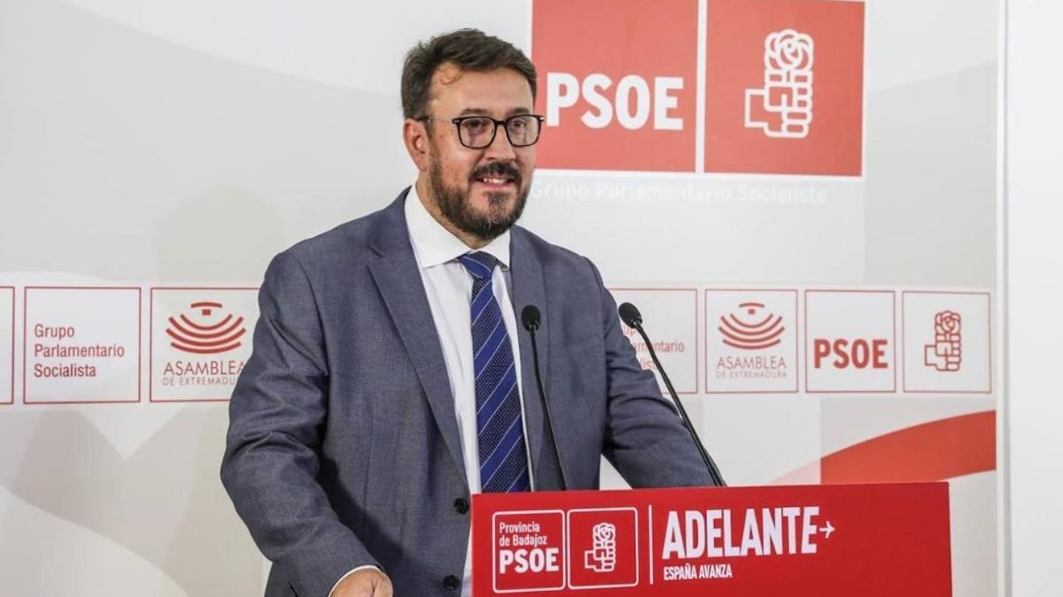 Primarias Extremadura: Rafael Lemus presenta su renuncia como diputado ...