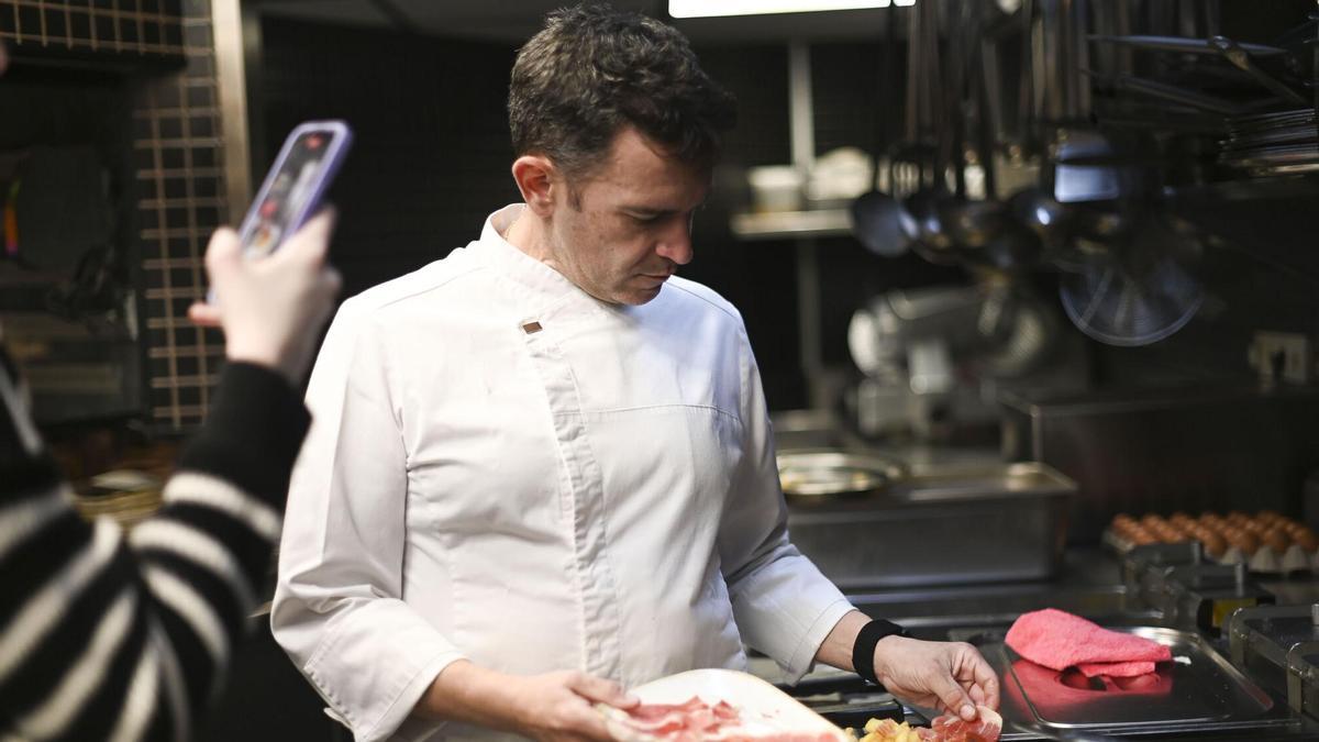 Rubén Marqueta, chef del restaurante Bulebar, explica el motivo por el ...