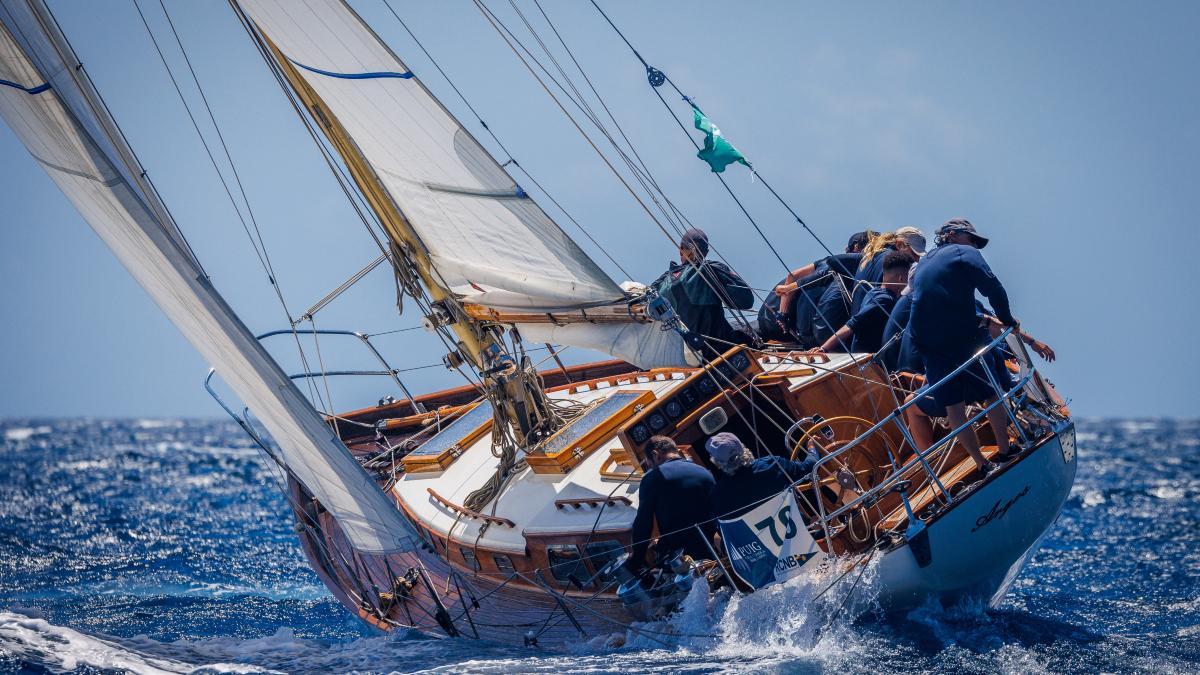 La Regata Puig Vela Clàssica cierra su XVI edición integrando las leyendas clásicas con el ...