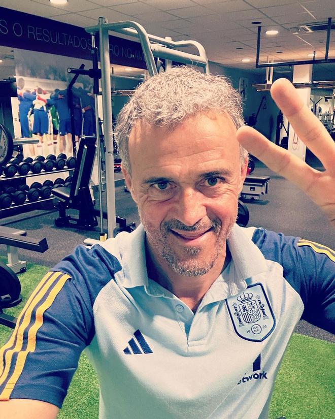 Fotos | Así luce la cuenta de Instagram de Luis Enrique