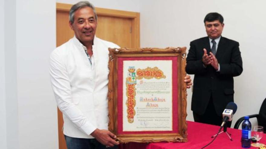 San Bartolomé de Tirajana nombra hijo adoptivo al empresario Rakesh Ahuja