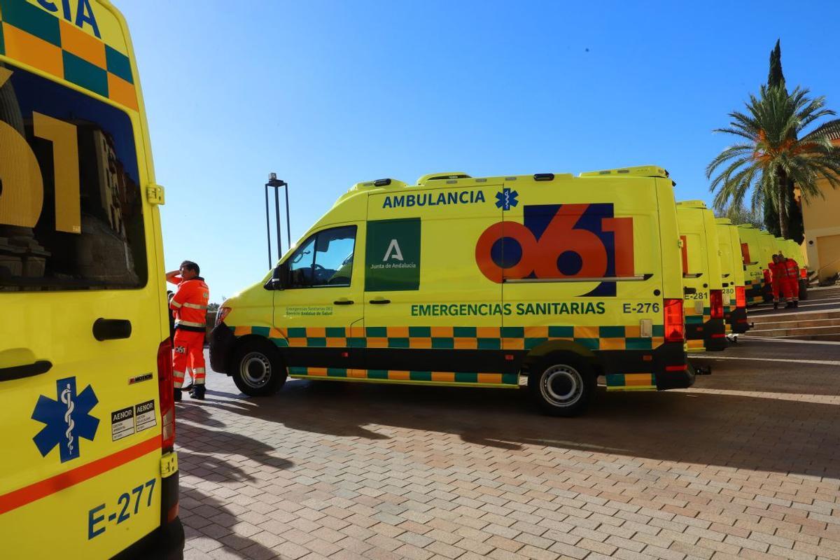La flota del 061 en Andalucía se renueva con 26 nuevos vehículos: desde ambulancias 4x4 a ...