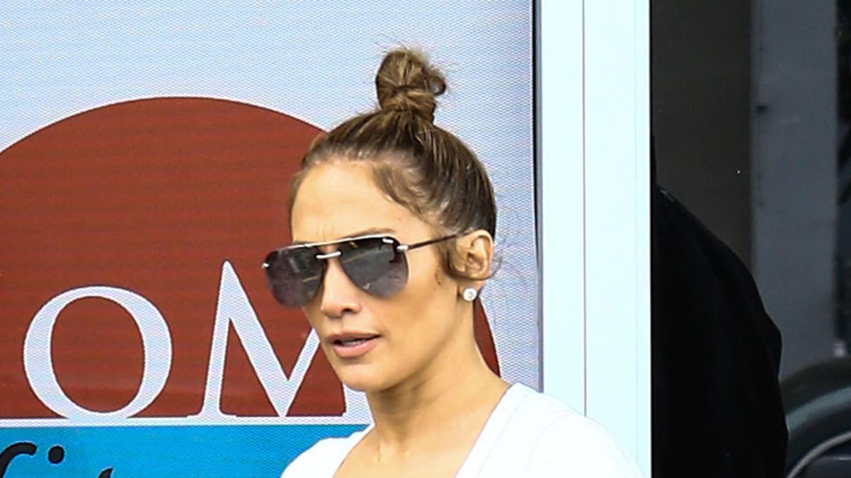 Jennifer López se apunta al look 'sporty' - Woman