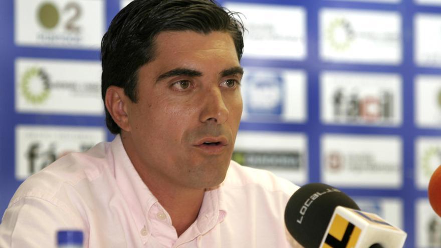 Juan Mayor entra en la agenda del Hércules - Información