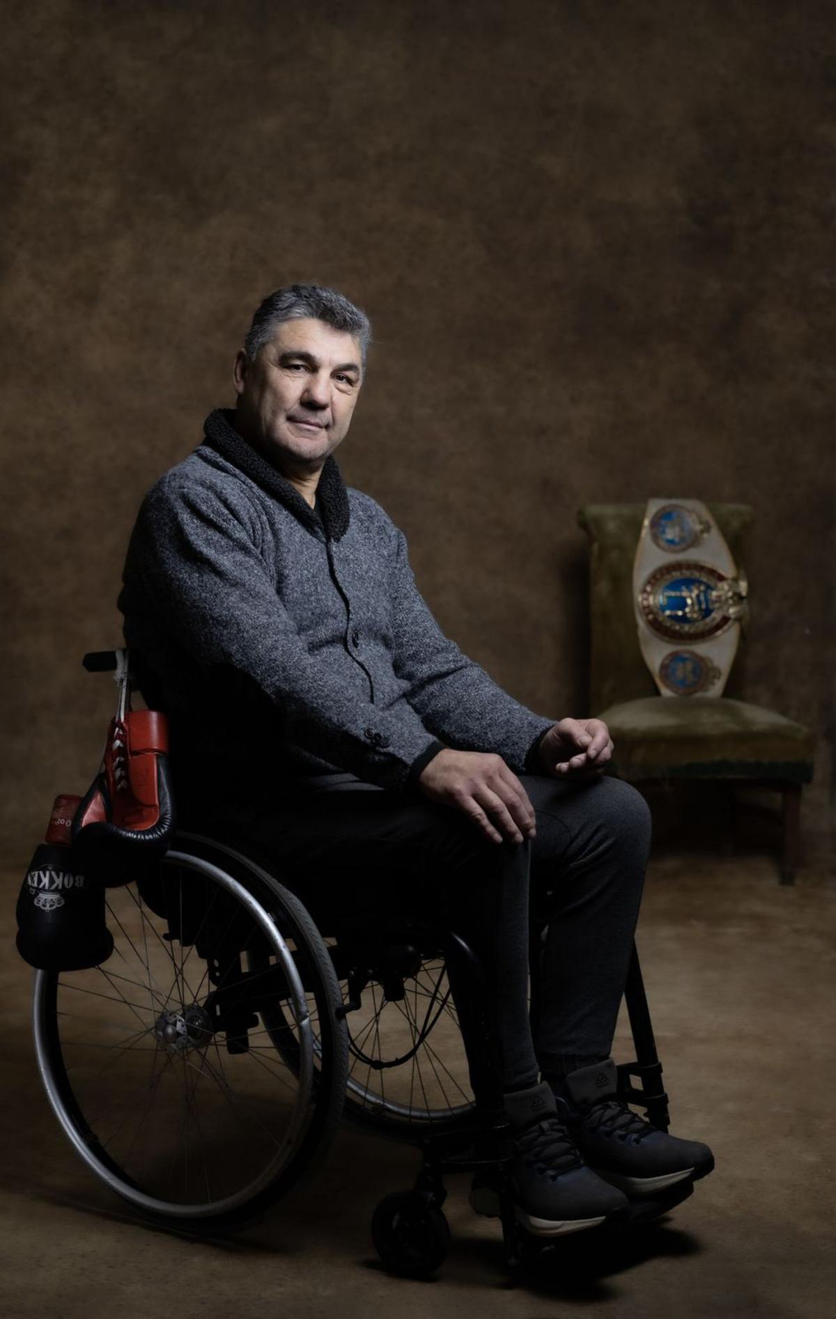 Retratos augustos: Simón González