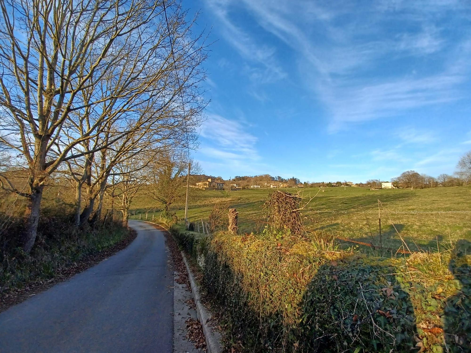 De ruta por Aramil: así es el paseo circular en torno al templo del siglo XII y al gran palacio ...