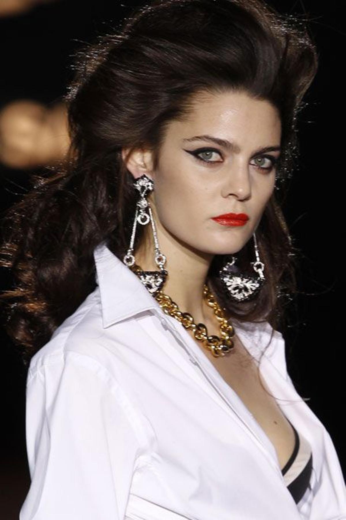 Andrés Sardá, aires latinos - Woman