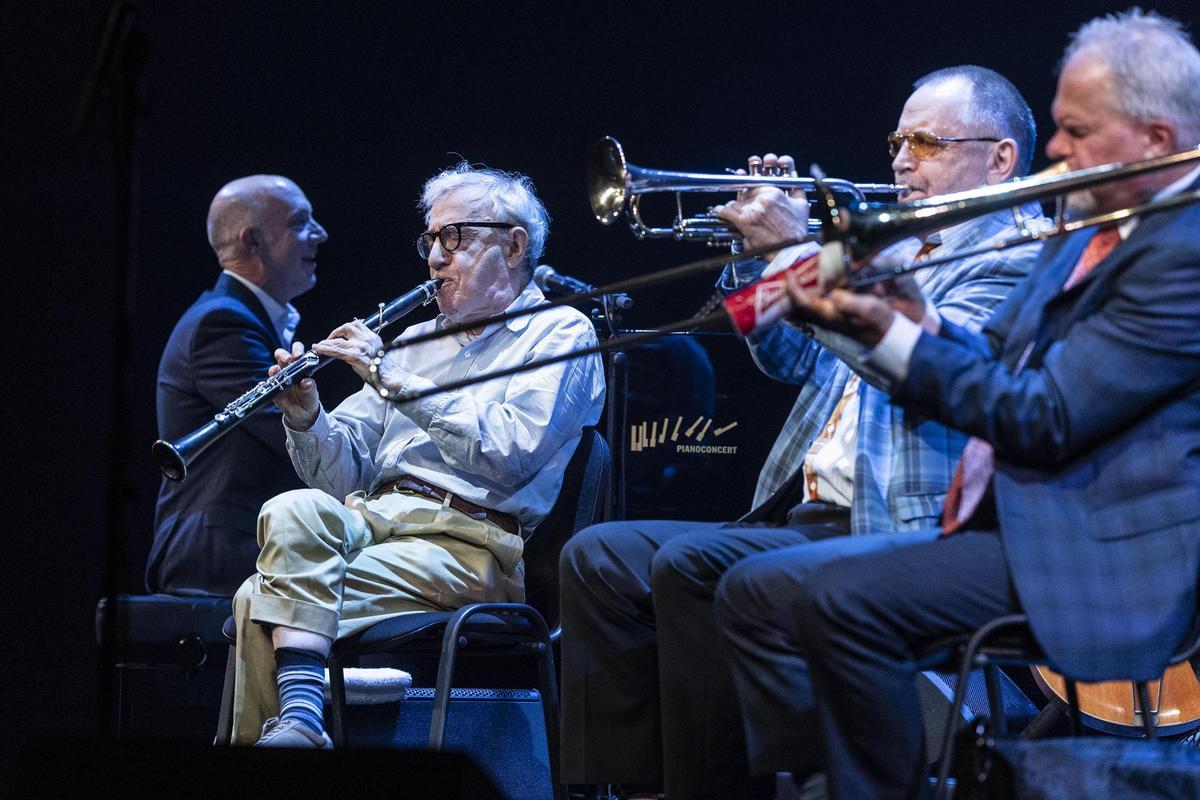 Woody Allen inaugura la edición 55 del Voll-Damm Festival de Jazz de ...